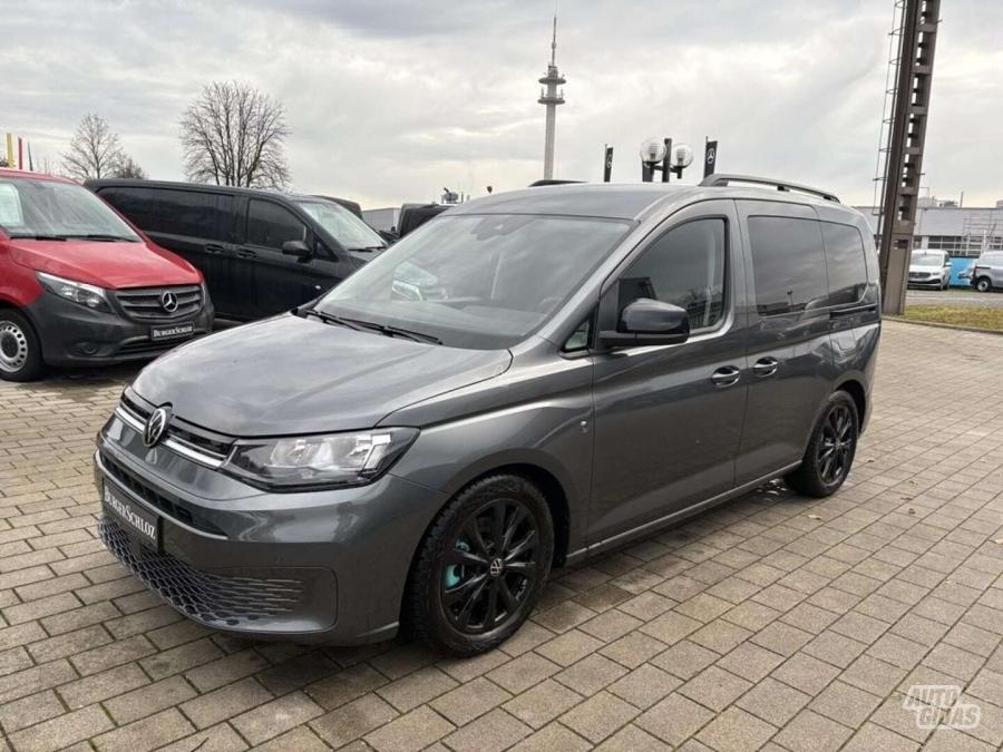 Grey Volkswagen Caddy 2021 in Kaunas, with an engine capacity of 2.00 L and mileage of 30 thousand km for 28467 €, photo 1 on AUTOMOTO.COM.LV