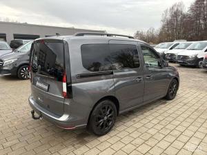 Grey Volkswagen Caddy 2021 in Kaunas, with an engine capacity of 2.00 L and mileage of 30 thousand km for 28467 €, photo 5 on AUTOMOTO.COM.LV