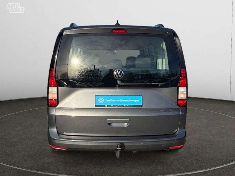 Grey Volkswagen Caddy 2021 in Kaunas, with an engine capacity of 2.00 L and mileage of 74 thousand km for 32056 €, photo 5 on AUTOMOTO.COM.LV