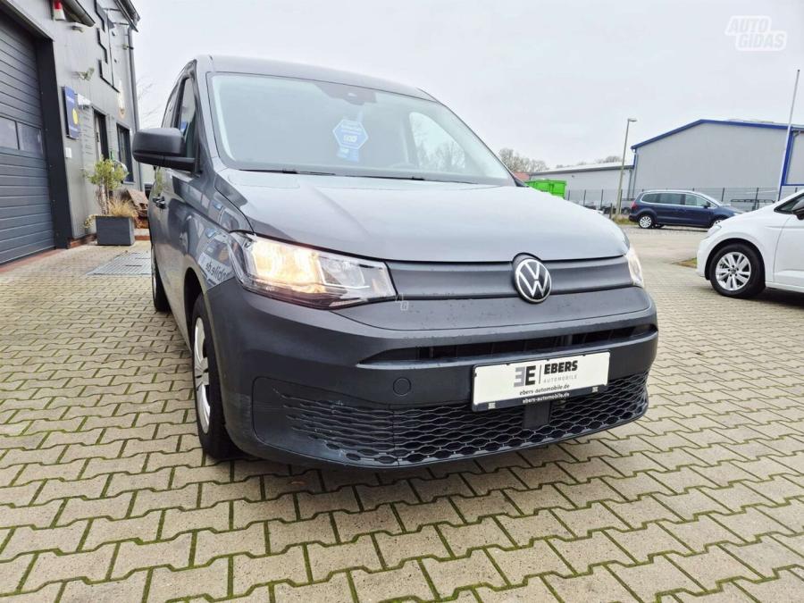Grey Volkswagen Caddy 2021 in Kaunas, with an engine capacity of 2.00 L and mileage of 55 thousand km for 22390 €, photo 7 on AUTOMOTO.COM.LV