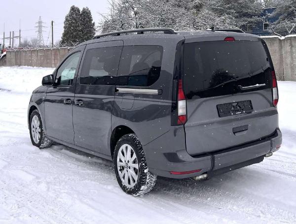 Grey Volkswagen Caddy 2021 in Kaunas, with an engine capacity of 2.00 L and mileage of 173 thousand km for 15499 €, photo 6 on AUTOMOTO.COM.LV