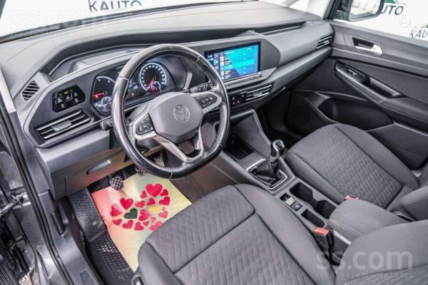 Grey Volkswagen Caddy 2021 in Riga, with an engine capacity of 2.00 L and mileage of 204 thousand km for 21290 €, photo 5 on AUTOMOTO.COM.LV