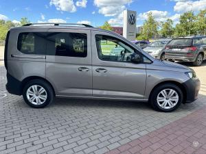 Grey Volkswagen Caddy 2021 in Siauliai, with an engine capacity of 1.97 L and mileage of 79 thousand km for 19900 €, photo 5 on AUTOMOTO.COM.LV