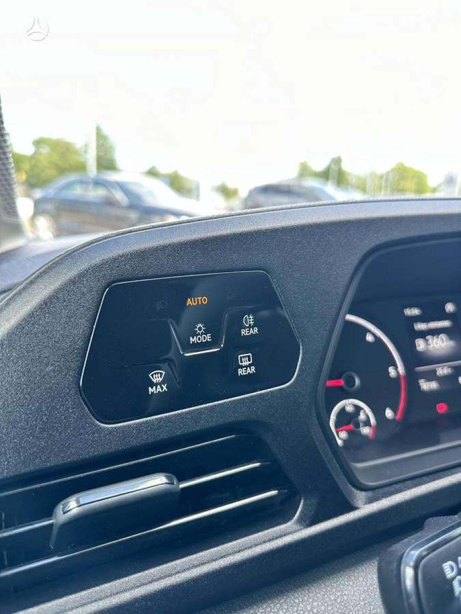 Grey Volkswagen Caddy 2021 in Siauliai, with an engine capacity of 1.97 L and mileage of 79 thousand km for 19900 €, photo 16 on AUTOMOTO.COM.LV