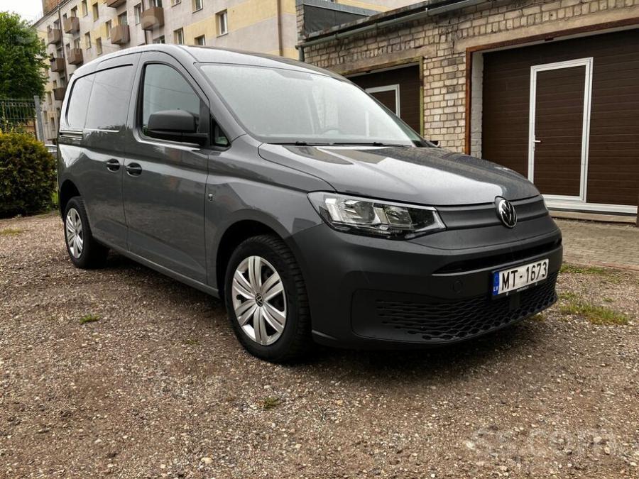 Pelēks Volkswagen Caddy 2021 Liepāja, ar dzinēja tilpumu 2.00 L un nobraukumu 90 tūkst. km par 11200 €, foto 1 vietnē AUTOMOTO.COM.LV