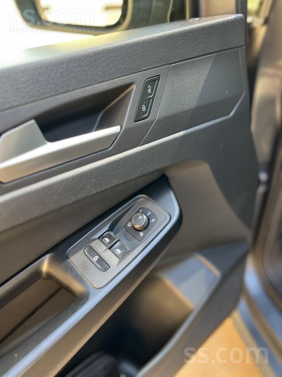 Pelēks Volkswagen Caddy 2021 Daugavpils, ar dzinēja tilpumu 2.00 L un nobraukumu 279 tūkst. km par 19500 €, foto 20 vietnē AUTOMOTO.COM.LV