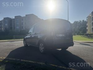 Pelēks Volkswagen Caddy 2021 Rīga, ar dzinēja tilpumu 2.00 L un nobraukumu 63 tūkst. km par 13900 €, foto 5 vietnē AUTOMOTO.COM.LV