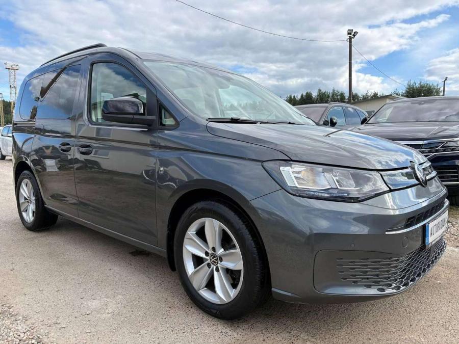 Grey Volkswagen Caddy 2021 in Vilnius, with an engine capacity of 1.97 L and mileage of 209 thousand km for 14100 €, photo 5 on AUTOMOTO.COM.LV