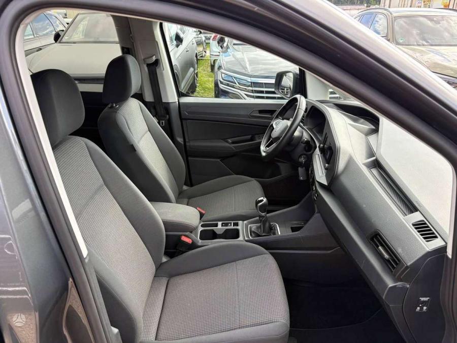 Grey Volkswagen Caddy 2021 in Vilnius, with an engine capacity of 1.97 L and mileage of 209 thousand km for 14100 €, photo 11 on AUTOMOTO.COM.LV