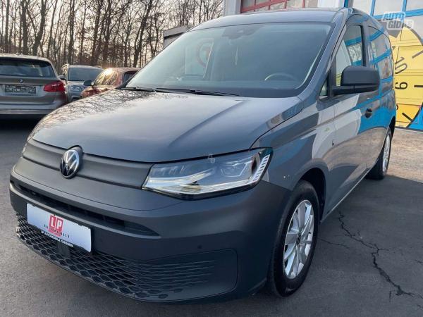 Grey Volkswagen Caddy 2022 in Kaunas, with an engine capacity of 2.00 L and mileage of 70 thousand km for 22641 €, photo 1 on AUTOMOTO.COM.LV