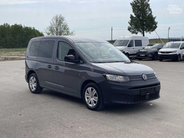 Pelēks Volkswagen Caddy 2022 Viļņa, ar dzinēja tilpumu 2.00 L un nobraukumu 69 tūkst. km par 23900 €, foto 2 vietnē AUTOMOTO.COM.LV