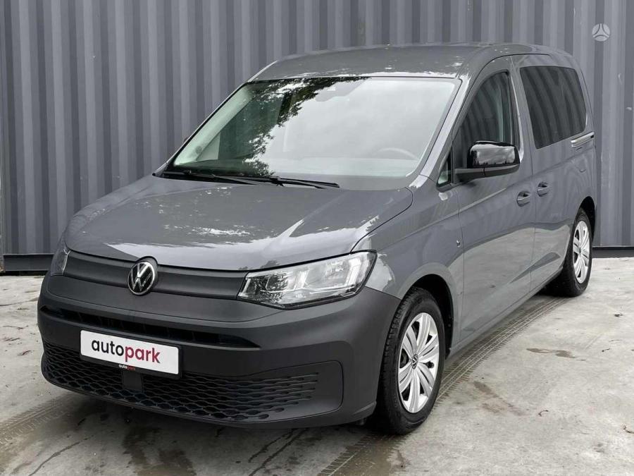 Grey Volkswagen Caddy 2022 in Vilnius, with an engine capacity of 1.97 L and mileage of 59 thousand km for 22500 €, photo 1 on AUTOMOTO.COM.LV