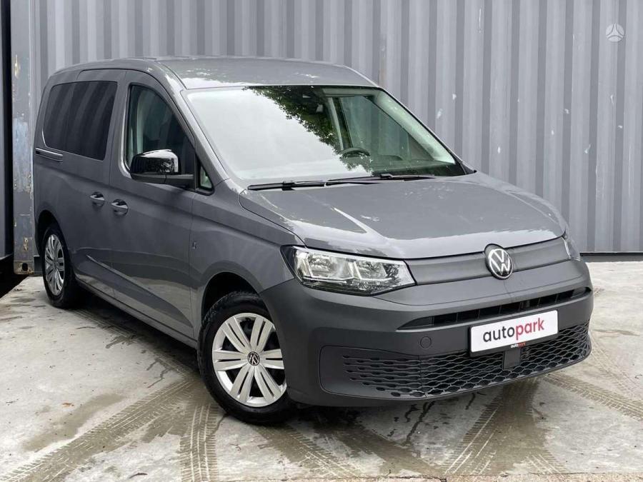 Grey Volkswagen Caddy 2022 in Vilnius, with an engine capacity of 1.97 L and mileage of 59 thousand km for 22500 €, photo 3 on AUTOMOTO.COM.LV