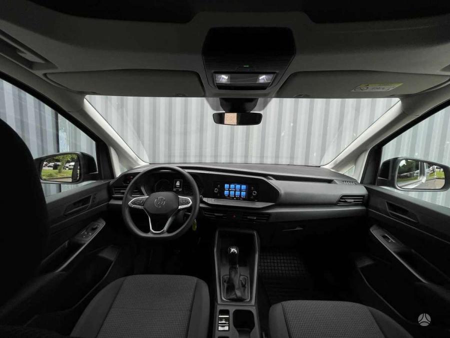 Grey Volkswagen Caddy 2022 in Vilnius, with an engine capacity of 1.97 L and mileage of 59 thousand km for 22500 €, photo 9 on AUTOMOTO.COM.LV
