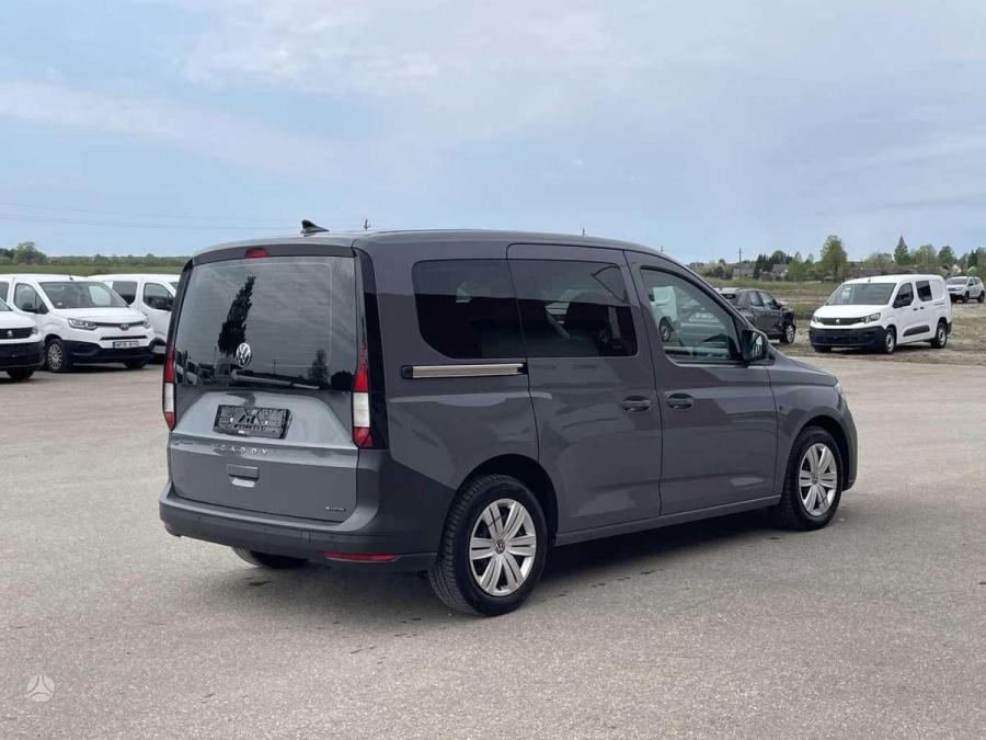 Pelēks Volkswagen Caddy 2022 Ukmergė, ar dzinēja tilpumu 1.97 L un nobraukumu 69 tūkst. km par 21900 €, foto 4 vietnē AUTOMOTO.COM.LV