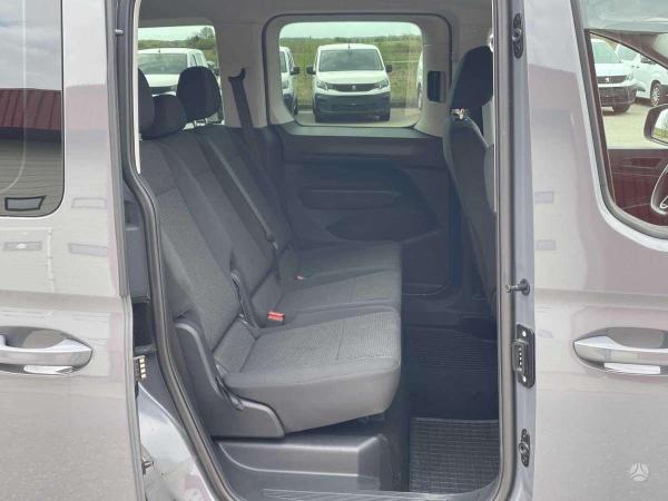 Pelēks Volkswagen Caddy 2022 Ukmergė, ar dzinēja tilpumu 1.97 L un nobraukumu 69 tūkst. km par 21900 €, foto 6 vietnē AUTOMOTO.COM.LV