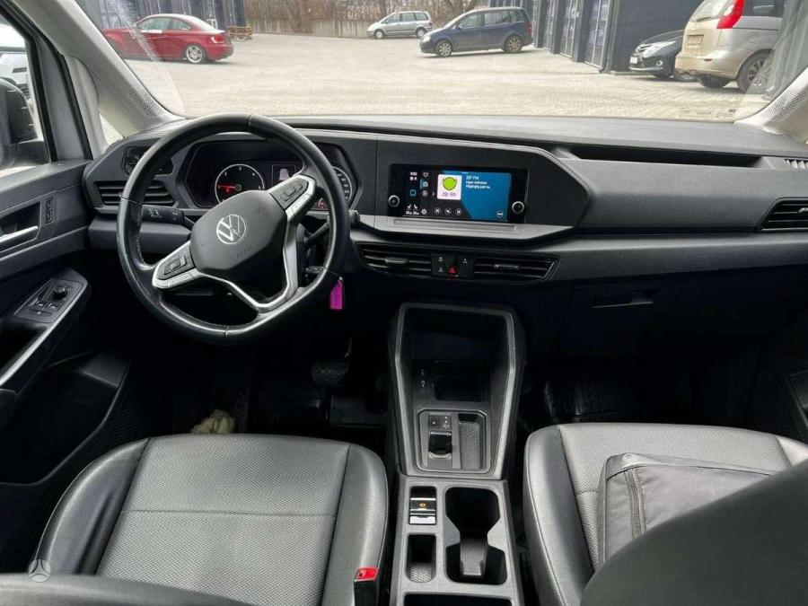 Grey Volkswagen Caddy 2022 in Siauliai, with an engine capacity of 2.00 L and mileage of 317 thousand km for 14300 €, photo 8 on AUTOMOTO.COM.LV