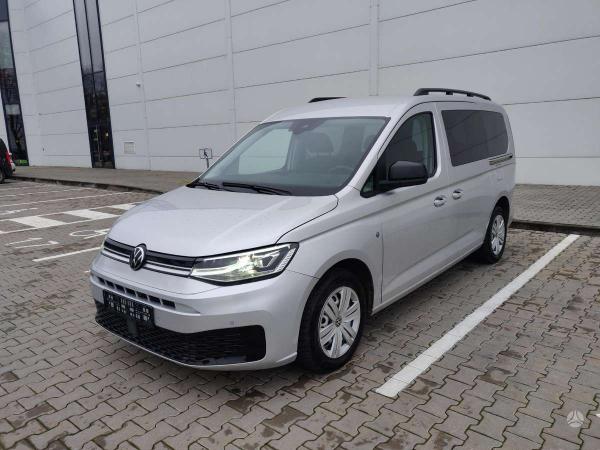 Grey Volkswagen Caddy 2023 in Kaunas, with an engine capacity of 2.00 L and mileage of 67 thousand km for 24900 €, photo 3 on AUTOMOTO.COM.LV