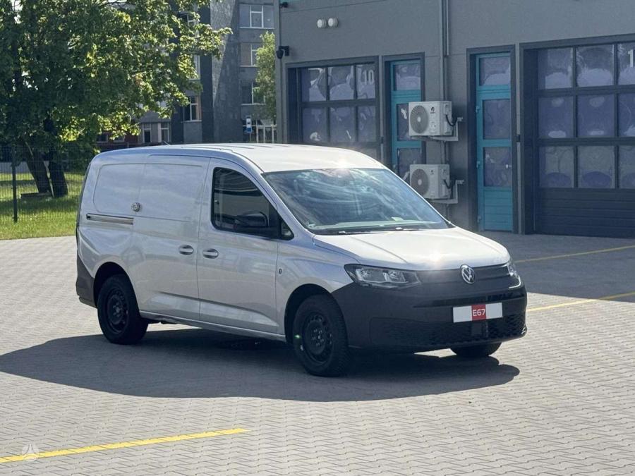 Grey Volkswagen Caddy 2024 in Kaunas, with an engine capacity of 1.97 L and mileage of 4 thousand km for 28800 €, photo 4 on AUTOMOTO.COM.LV