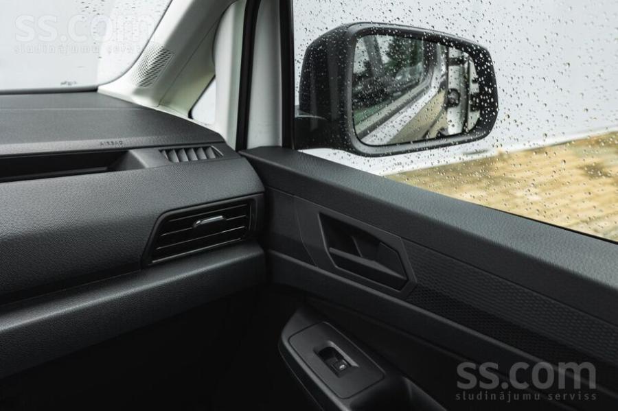 Pelēks Volkswagen Caddy 2024 Ventspils, ar dzinēja tilpumu 2.00 L un nobraukumu 88 tūkst. km par 19300 €, foto 24 vietnē AUTOMOTO.COM.LV