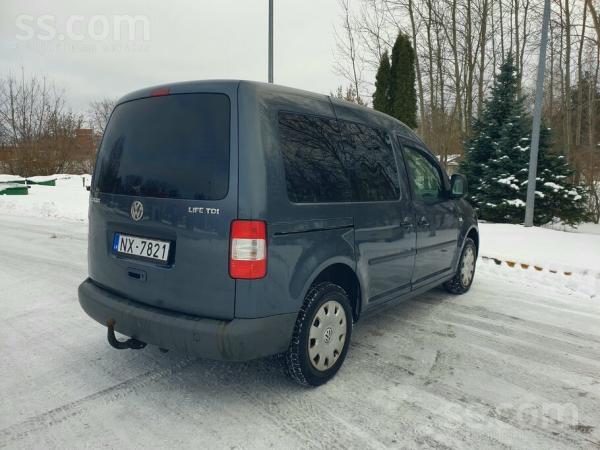 Grey Volkswagen Caddy 2006 in Riga, with an engine capacity of 1.90 L and mileage of 383 thousand km for 2450 €, photo 4 on AUTOMOTO.COM.LV