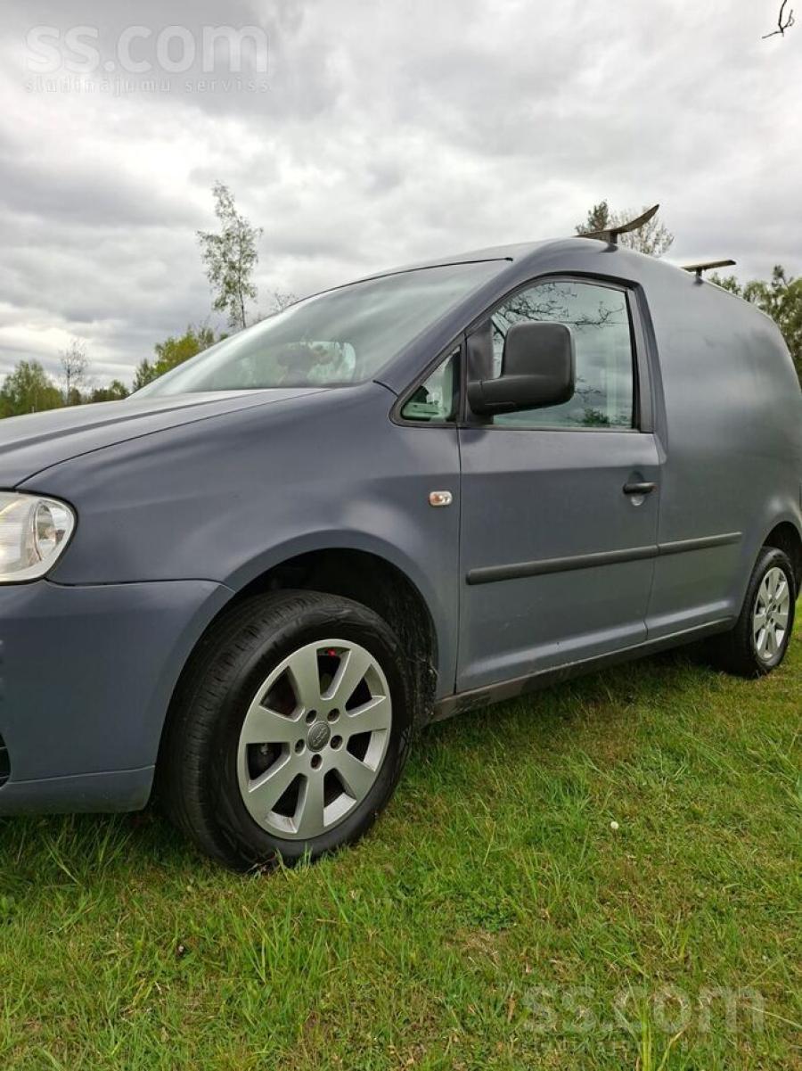 Pelēks Volkswagen Caddy 2008 Rīga, ar dzinēja tilpumu 2.00 L un nobraukumu 519 tūkst. km par 1990 €, foto 3 vietnē AUTOMOTO.COM.LV