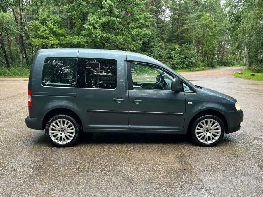 Pelēks Volkswagen Caddy 2008 Rīga, ar dzinēja tilpumu 1.90 L un nobraukumu 0 tūkst. km par 1899 €, foto 7 vietnē AUTOMOTO.COM.LV