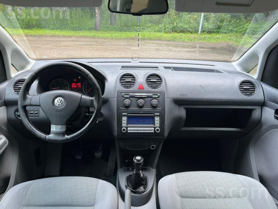 Pelēks Volkswagen Caddy 2008 Rīga, ar dzinēja tilpumu 1.90 L un nobraukumu 0 tūkst. km par 1899 €, foto 11 vietnē AUTOMOTO.COM.LV