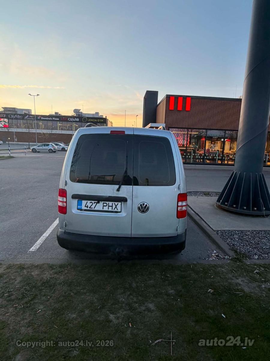 Grey Volkswagen Caddy 2011 in Tallinn, with an engine capacity of 1.60 L and mileage of 239 thousand km for 4500 €, photo 4 on AUTOMOTO.COM.LV