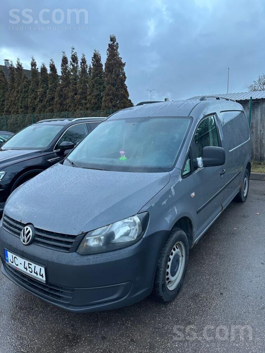 Grey Volkswagen Caddy 2012 in Jelgava, with an engine capacity of 1.60 L and mileage of 379 thousand km for 3950 €, photo 1 on AUTOMOTO.COM.LV