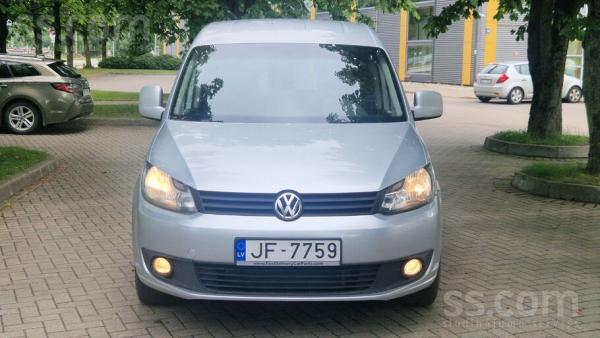Grey Volkswagen Caddy 2013 in Riga, with an engine capacity of 1.60 L and mileage of 0 thousand km for 3890 €, photo 1 on AUTOMOTO.COM.LV