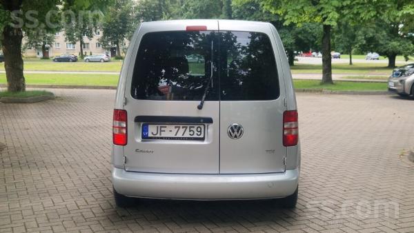 Grey Volkswagen Caddy 2013 in Riga, with an engine capacity of 1.60 L and mileage of 0 thousand km for 3890 €, photo 3 on AUTOMOTO.COM.LV