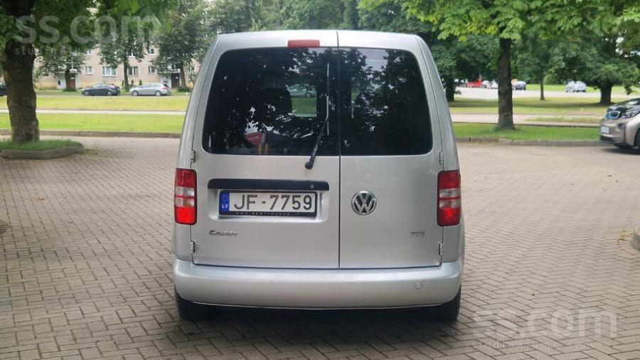 Grey Volkswagen Caddy 2013 in Riga, with an engine capacity of 1.60 L and mileage of 0 thousand km for 3890 €, photo 4 on AUTOMOTO.COM.LV
