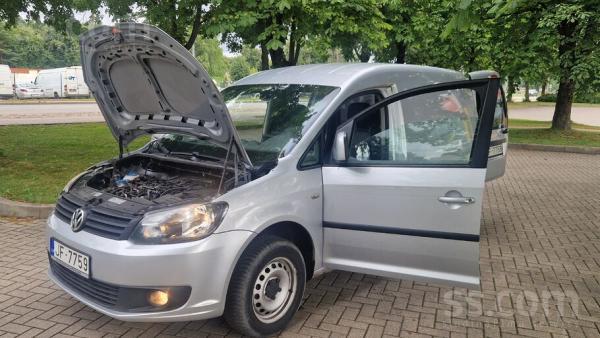 Grey Volkswagen Caddy 2013 in Riga, with an engine capacity of 1.60 L and mileage of 0 thousand km for 3890 €, photo 8 on AUTOMOTO.COM.LV