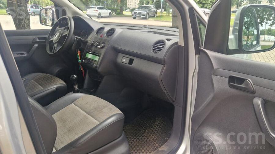 Grey Volkswagen Caddy 2013 in Riga, with an engine capacity of 1.60 L and mileage of 0 thousand km for 3890 €, photo 25 on AUTOMOTO.COM.LV