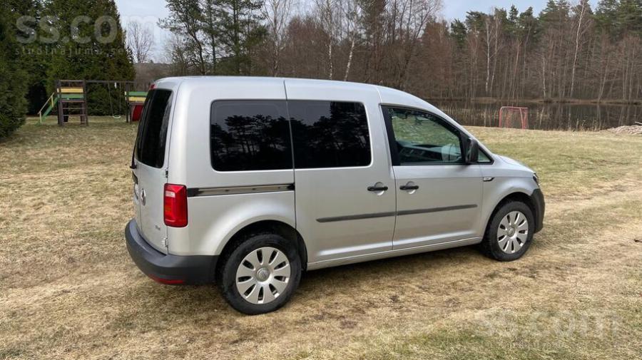 Pelēks Volkswagen Caddy 2018 Rīga, ar dzinēja tilpumu 2.00 L un nobraukumu 0 tūkst. km par 6700 €, foto 5 vietnē AUTOMOTO.COM.LV