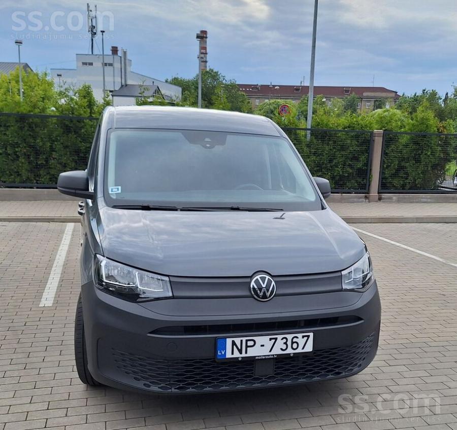 Grey Volkswagen Caddy 2023 in Riga, with an engine capacity of 2.00 L and mileage of 57 thousand km for 24900 €, photo 3 on AUTOMOTO.COM.LV