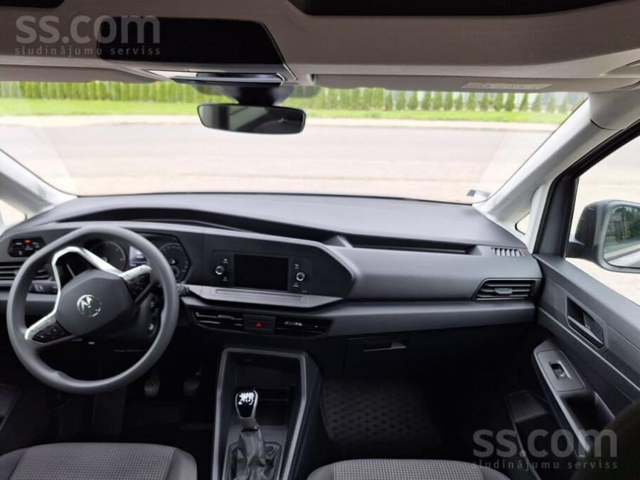 Grey Volkswagen Caddy 2023 in Riga, with an engine capacity of 2.00 L and mileage of 57 thousand km for 24900 €, photo 8 on AUTOMOTO.COM.LV