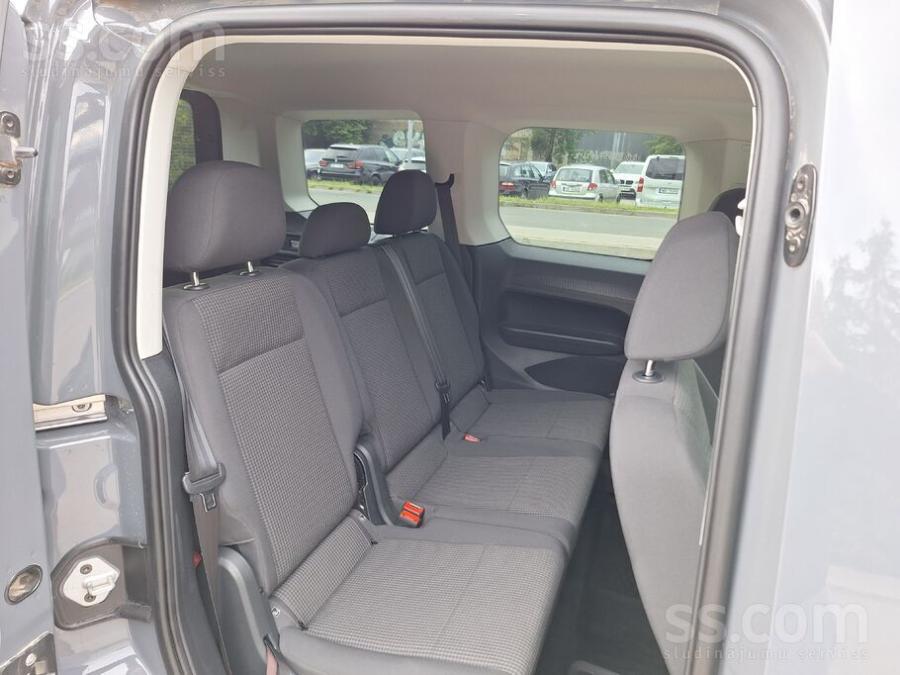 Grey Volkswagen Caddy 2023 in Riga, with an engine capacity of 2.00 L and mileage of 57 thousand km for 24900 €, photo 10 on AUTOMOTO.COM.LV