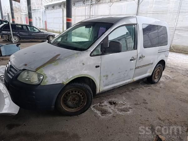 Pelēks Volkswagen Caddy 2004 Rīga, ar dzinēja tilpumu 1.90 L un nobraukumu 400 tūkst. km par 550 €, foto 6 vietnē AUTOMOTO.COM.LV