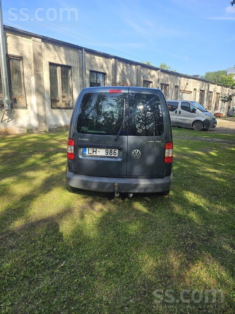Pelēks Volkswagen Caddy 2005 Rīga, ar dzinēja tilpumu 1.90 L un nobraukumu 0 tūkst. km par 4200 €, foto 4 vietnē AUTOMOTO.COM.LV