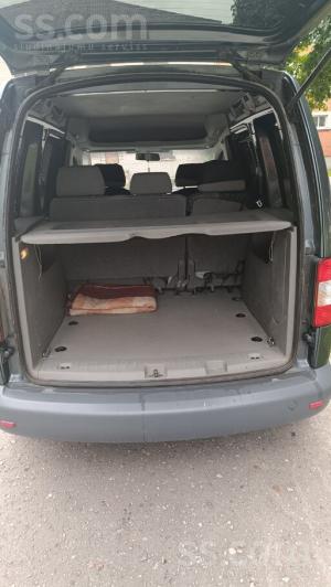 Pelēks Volkswagen Caddy 2005 Jelgava, ar dzinēja tilpumu 1.90 L un nobraukumu 295 tūkst. km par 3800 €, foto 4 vietnē AUTOMOTO.COM.LV