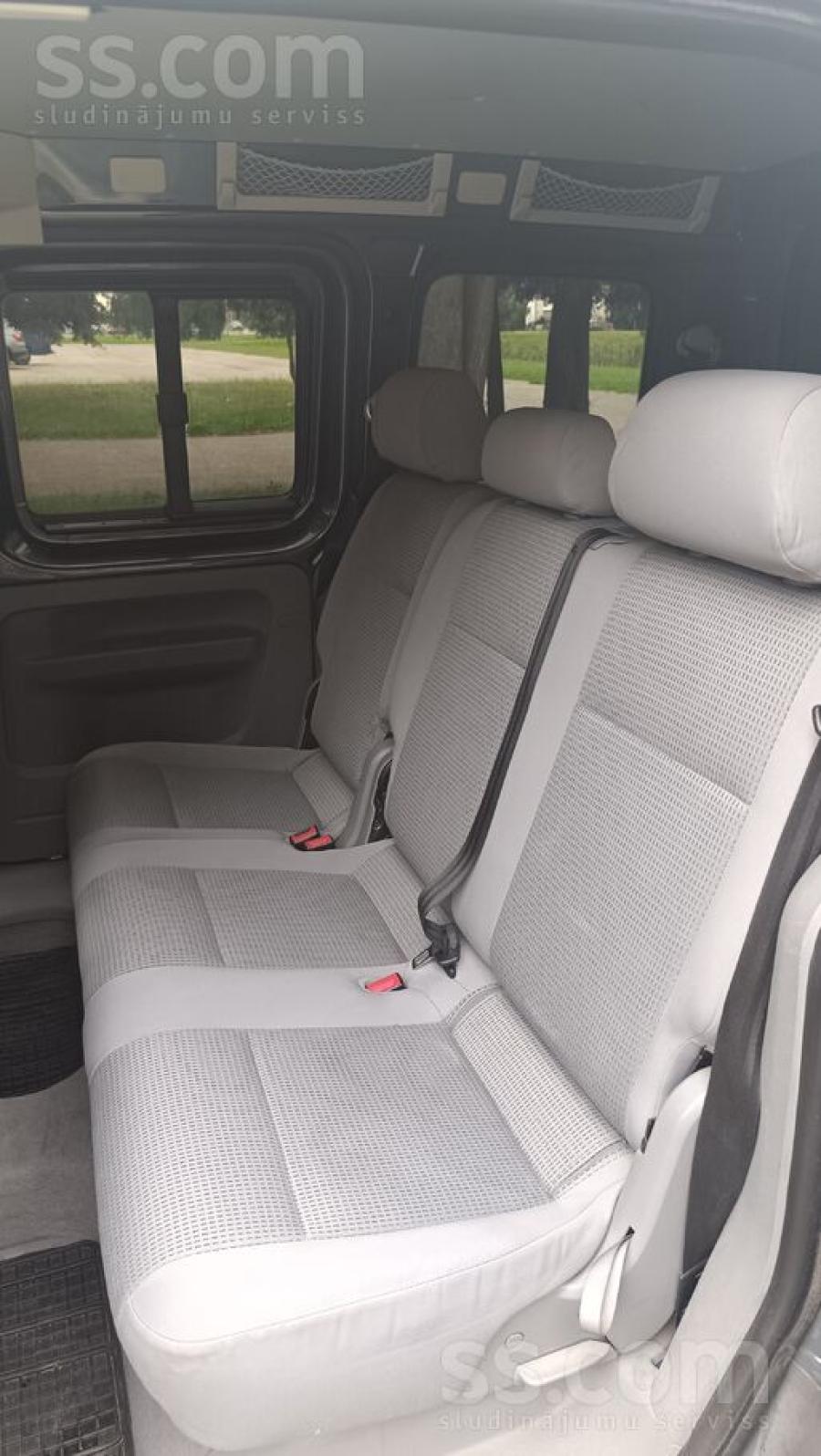 Pelēks Volkswagen Caddy 2005 Jelgava, ar dzinēja tilpumu 1.90 L un nobraukumu 295 tūkst. km par 3800 €, foto 7 vietnē AUTOMOTO.COM.LV
