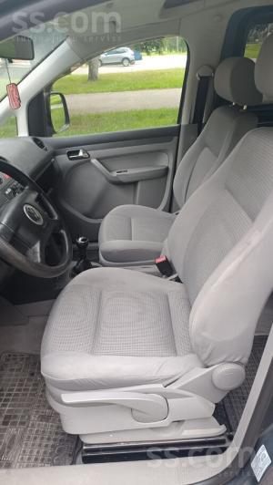Pelēks Volkswagen Caddy 2005 Jelgava, ar dzinēja tilpumu 1.90 L un nobraukumu 295 tūkst. km par 3800 €, foto 8 vietnē AUTOMOTO.COM.LV