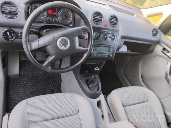 Pelēks Volkswagen Caddy 2006 Kuldīga, ar dzinēja tilpumu 1.90 L un nobraukumu 380 tūkst. km par 2500 €, foto 6 vietnē AUTOMOTO.COM.LV