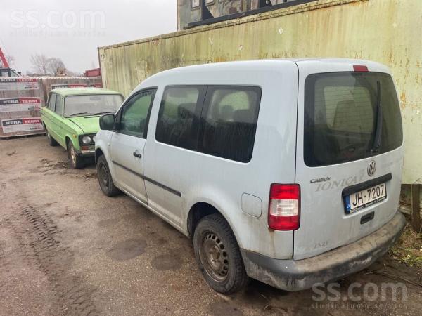 Grey Volkswagen Caddy 2007 in Daugavpils, with an engine capacity of 1.90 L and mileage of 407 thousand km for 1000 €, photo 3 on AUTOMOTO.COM.LV