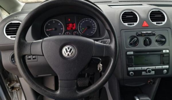 Grey Volkswagen Caddy 2007 in Riga, with an engine capacity of 1.90 L and mileage of 183 thousand km for 5600 €, photo 5 on AUTOMOTO.COM.LV
