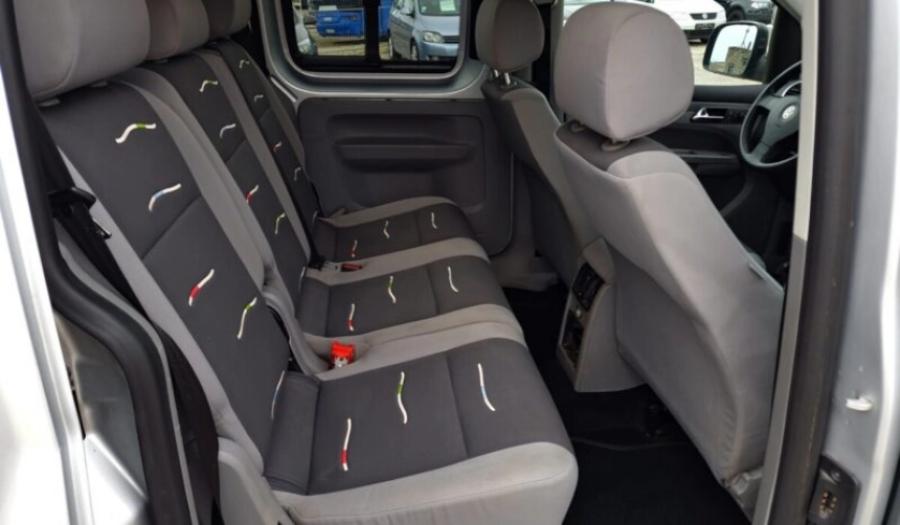 Pelēks Volkswagen Caddy 2007 Rīga, ar dzinēja tilpumu 1.90 L un nobraukumu 183 tūkst. km par 5600 €, foto 12 vietnē AUTOMOTO.COM.LV