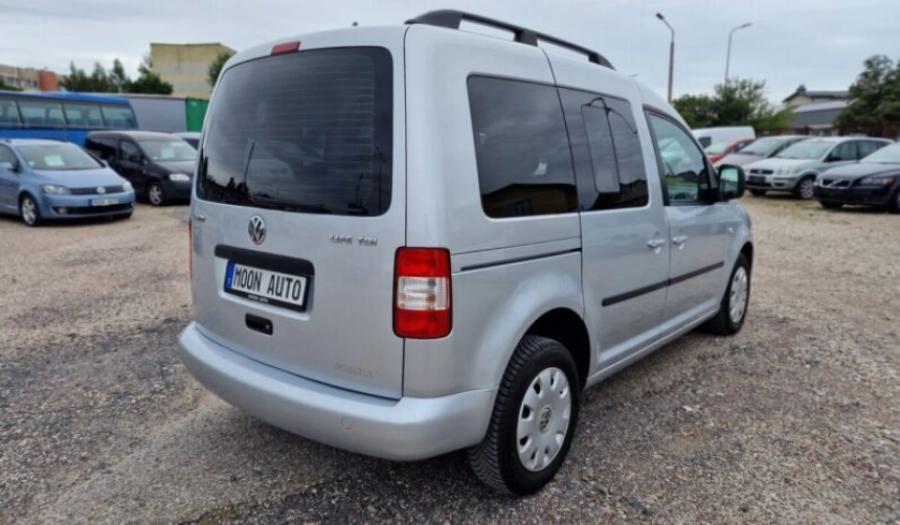 Pelēks Volkswagen Caddy 2007 Rīga, ar dzinēja tilpumu 1.90 L un nobraukumu 183 tūkst. km par 5600 €, foto 19 vietnē AUTOMOTO.COM.LV