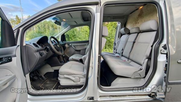 Pelēks Volkswagen Caddy 2008 Tallina, ar dzinēja tilpumu 1.90 L un nobraukumu 400 tūkst. km par 3990 €, foto 9 vietnē AUTOMOTO.COM.LV